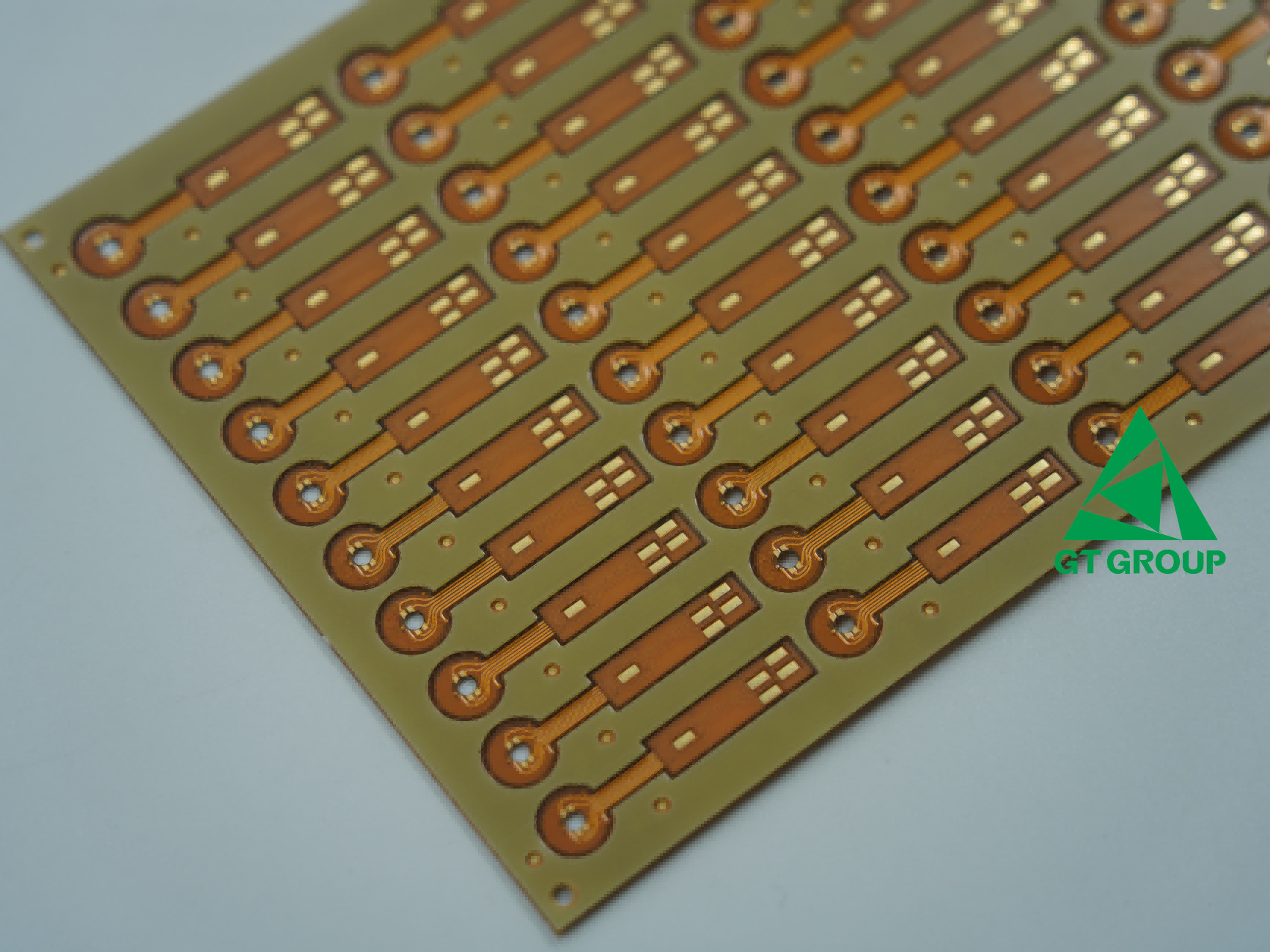 4 Layer Flexible PCB Board 0.28mm Polymide Materail 3/3mil Line Width ...